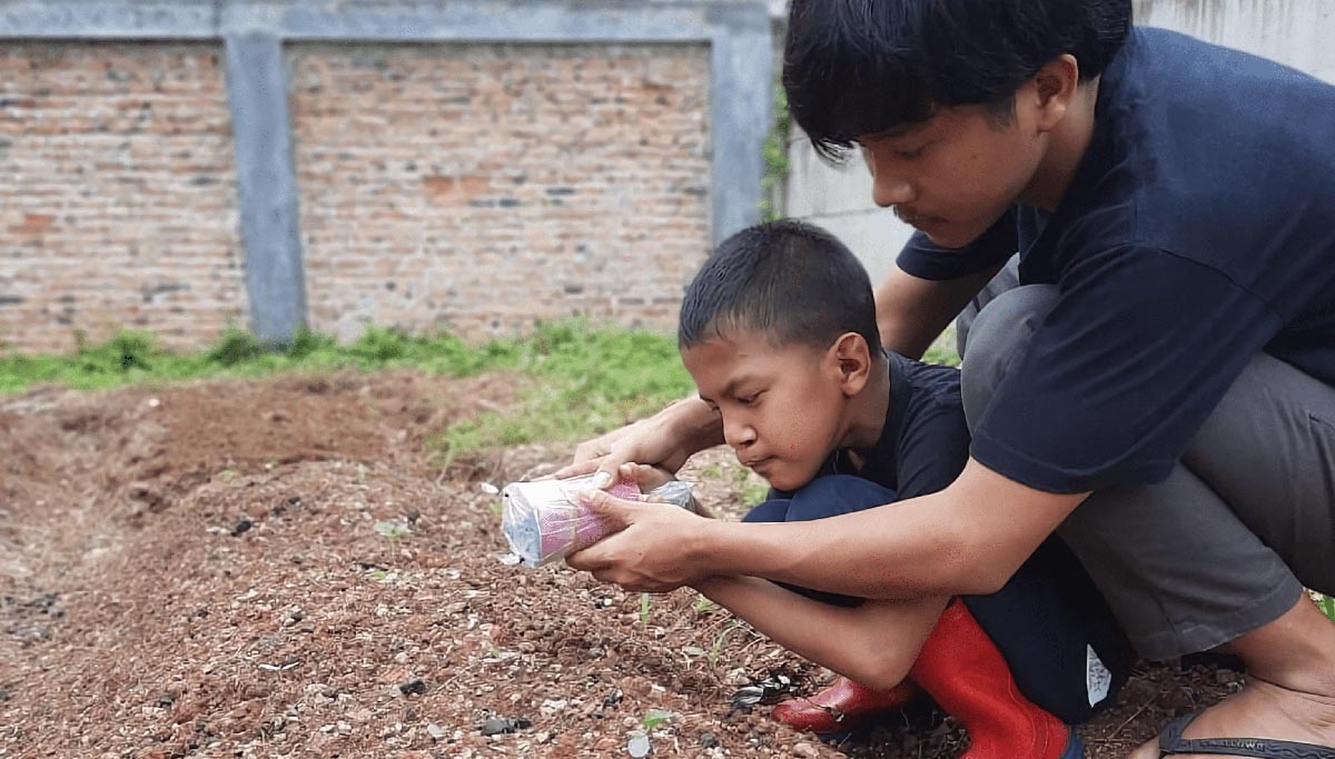 Kegiatan Fungsional Untuk Anak ASD Di Yayasan Sayap Ibu Cabang Banten ...