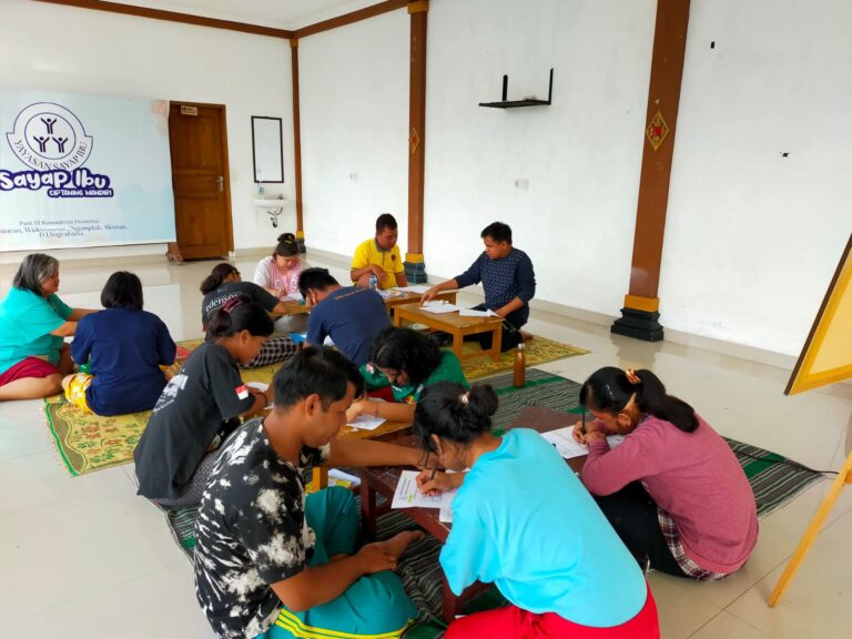 Belajar Calistung Bersama Anak–Anak Panti III | Yayasan Sayap Ibu