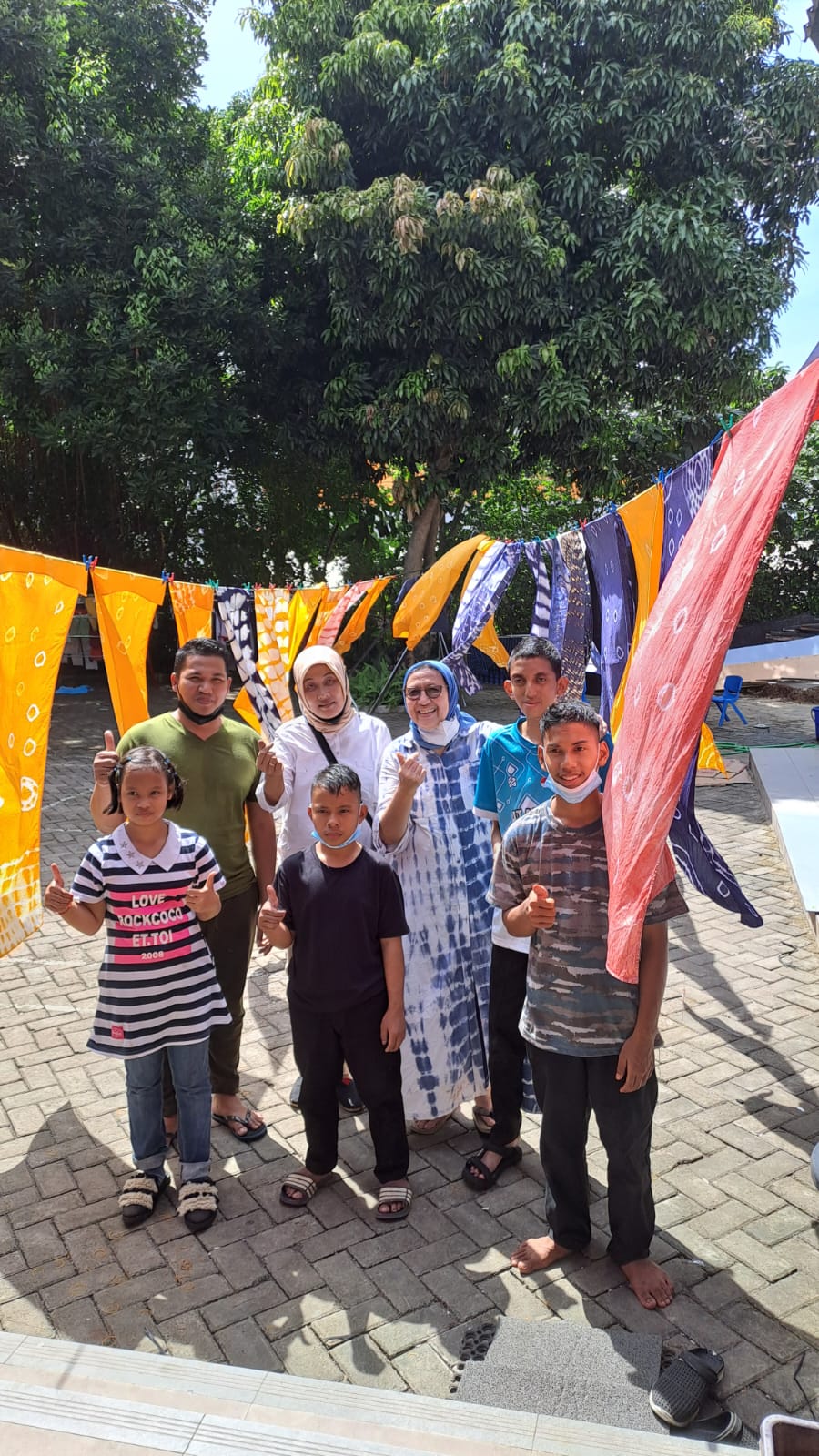 Belajar Membuat Batik Shibori Bersama Anak – Anak Unit Cirendeu ...