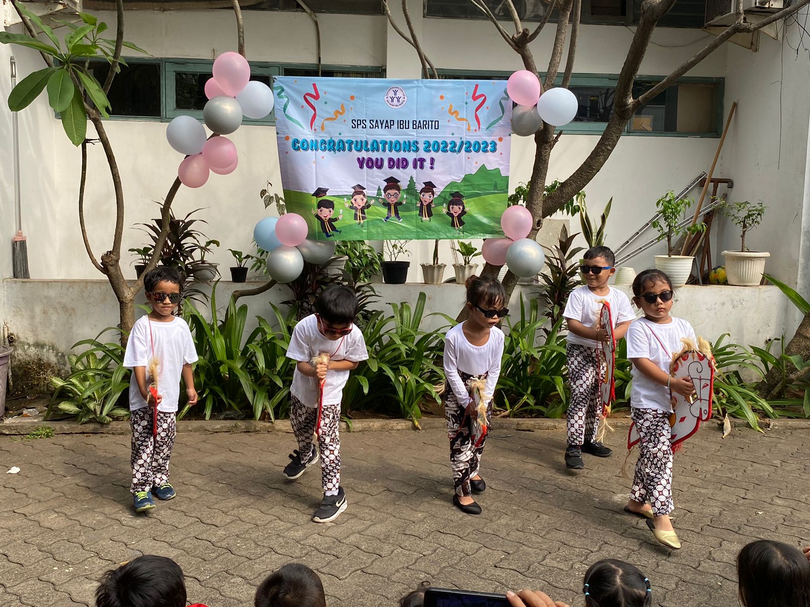 Pelepasan Siswa Siswi SPS Sayap Ibu Barito | Yayasan Sayap Ibu