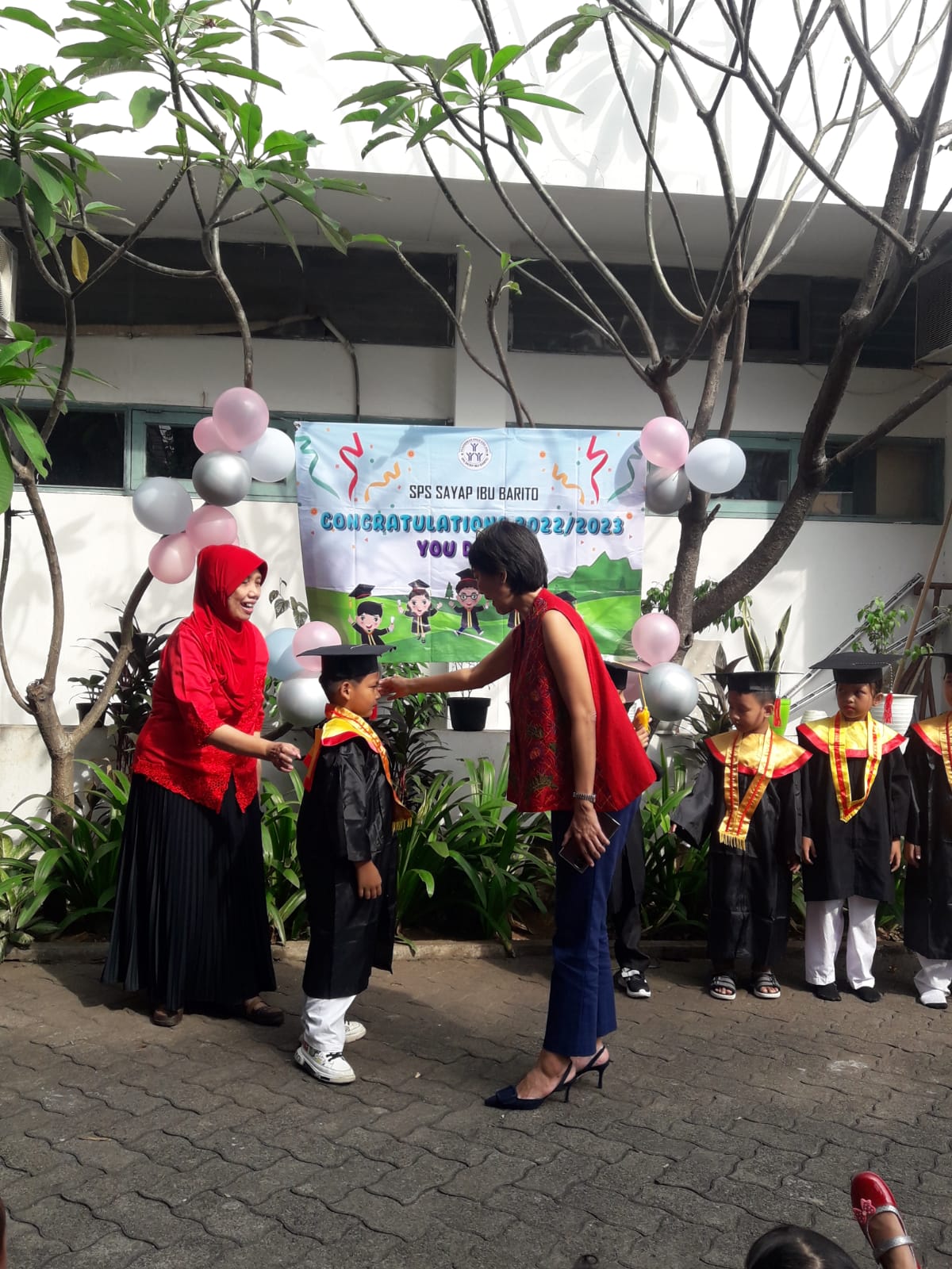 Pelepasan Siswa Siswi SPS Sayap Ibu Barito | Yayasan Sayap Ibu